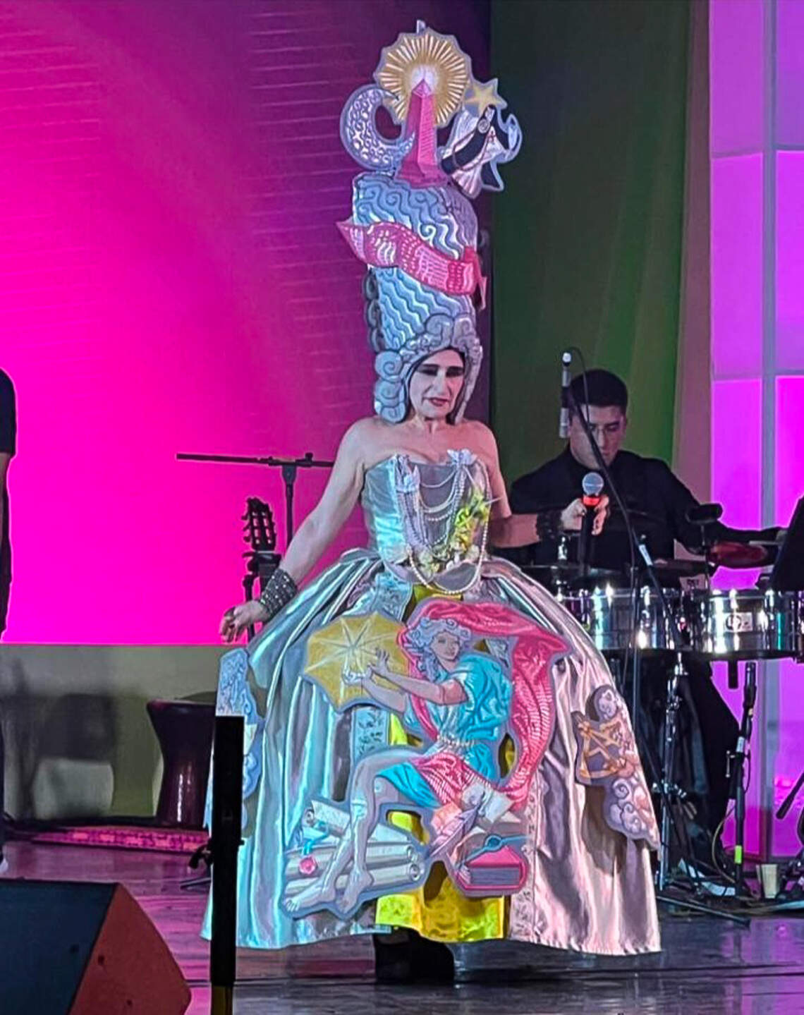 La pluma y la espada: reinterpretación de la mexicanidad en Miami | El ...